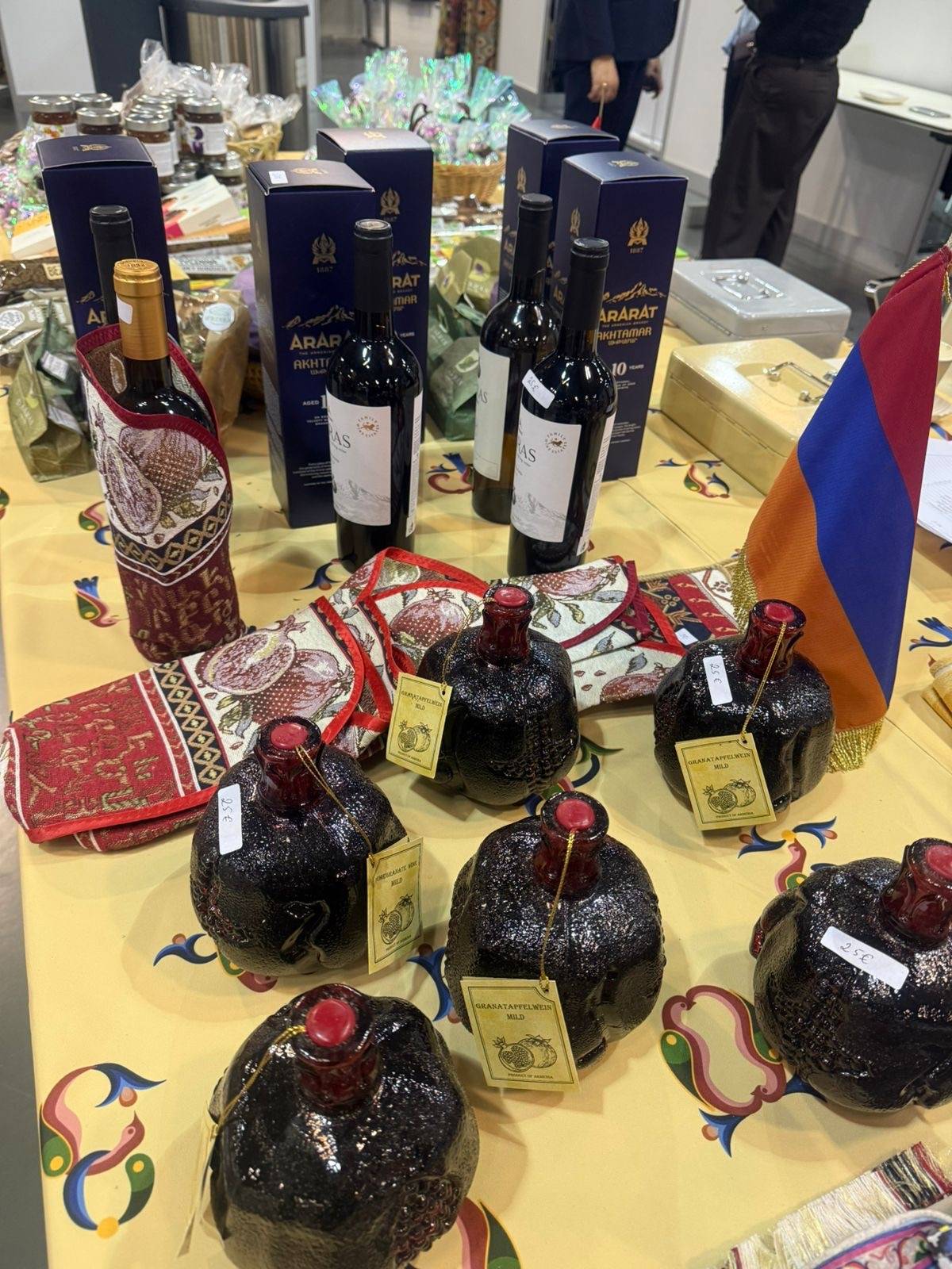 Armenia Showcases National Pavilion at the UN Women’s Guild Charity ...